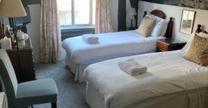 Standard Twin - The White Hart Inn, Winchcombe